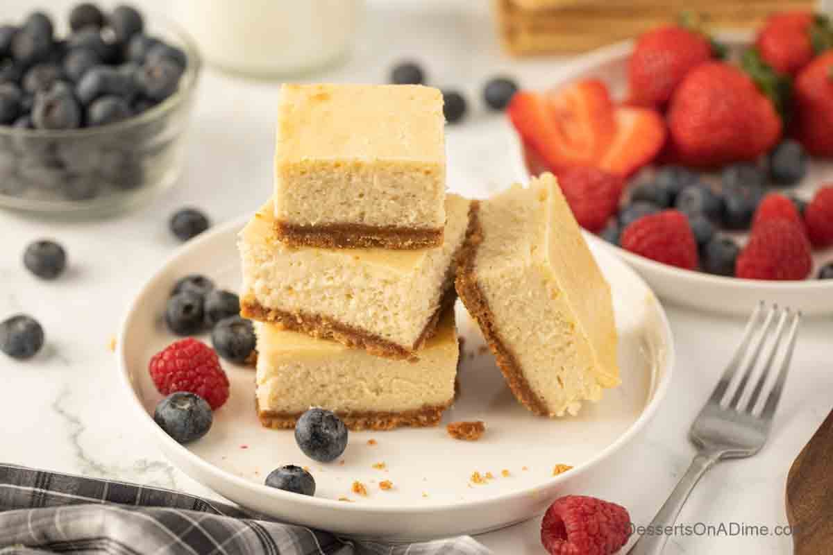 Cheesecake bars recipe - easy and delicious cheesecake bars