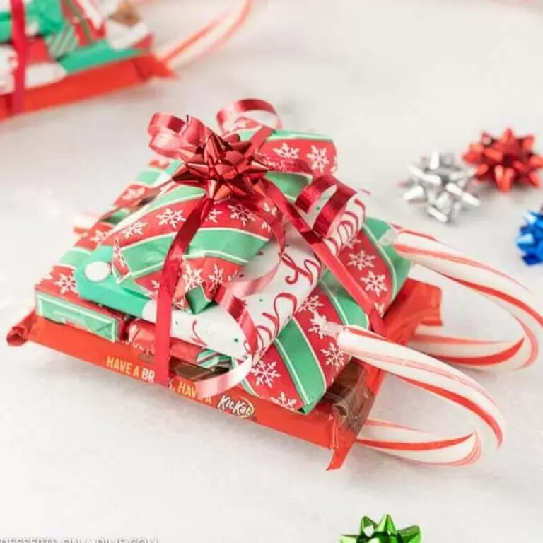 Candy cane sleighs - How To Make Candy Cane Sleighs