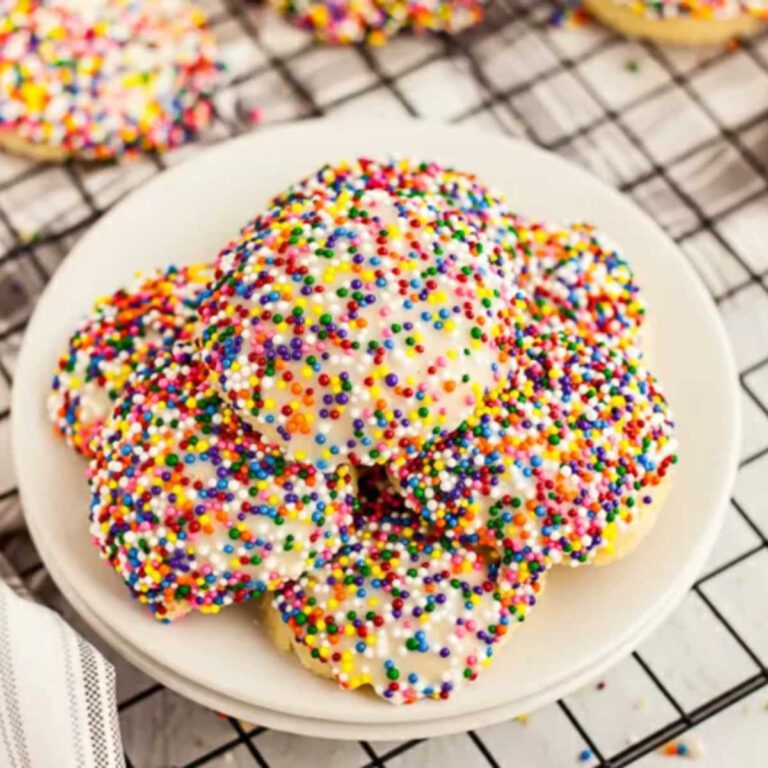 Macaroon Cookies - Desserts on a Dime