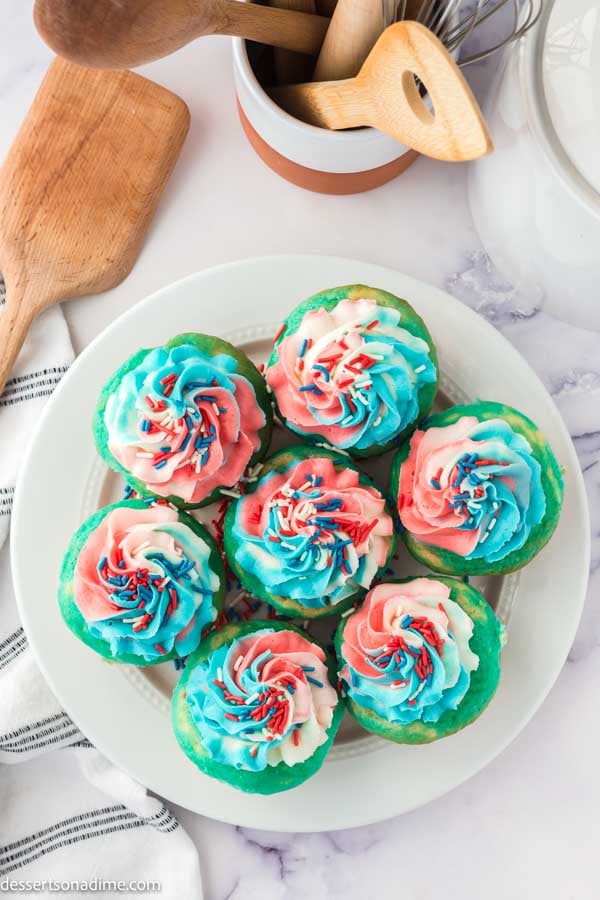 Red White and Blue Cupcakes - Easy 4th of July Cupcakes