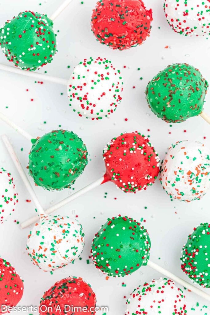 Christmas Cake Pops - Easy Christmas Cake Pops Recipe