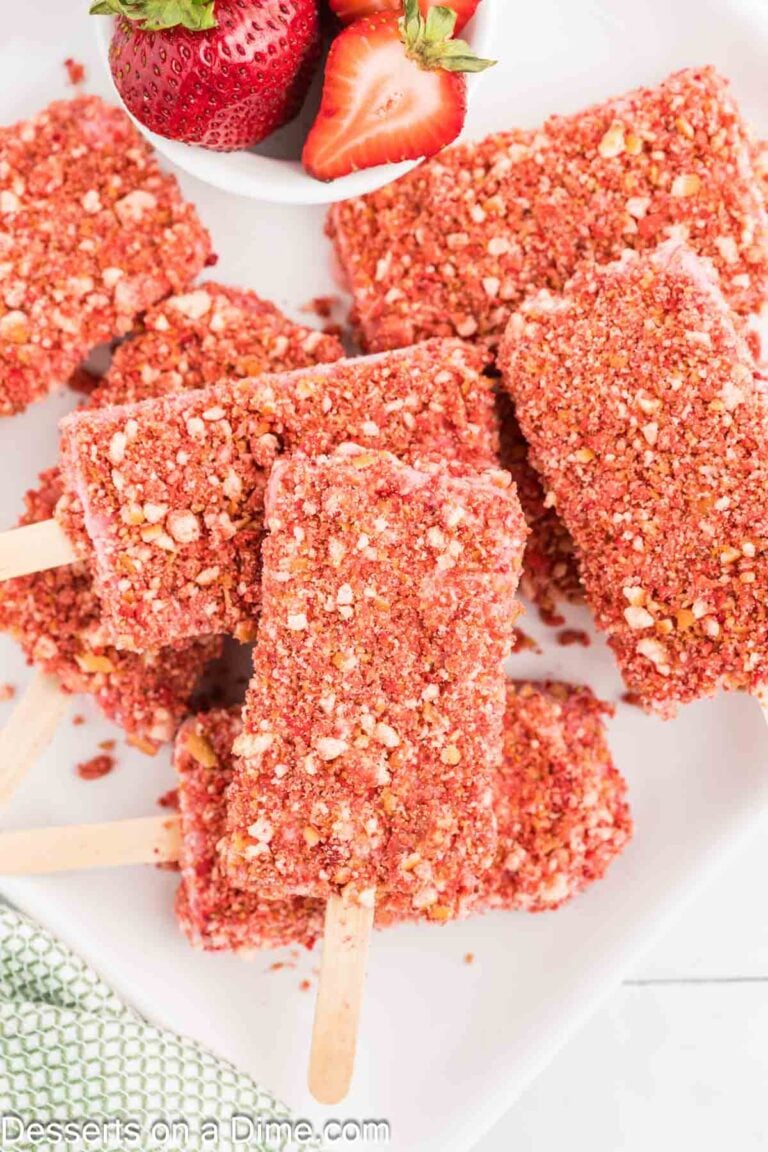 Strawberry Shortcake Popsicles - Desserts on a Dime