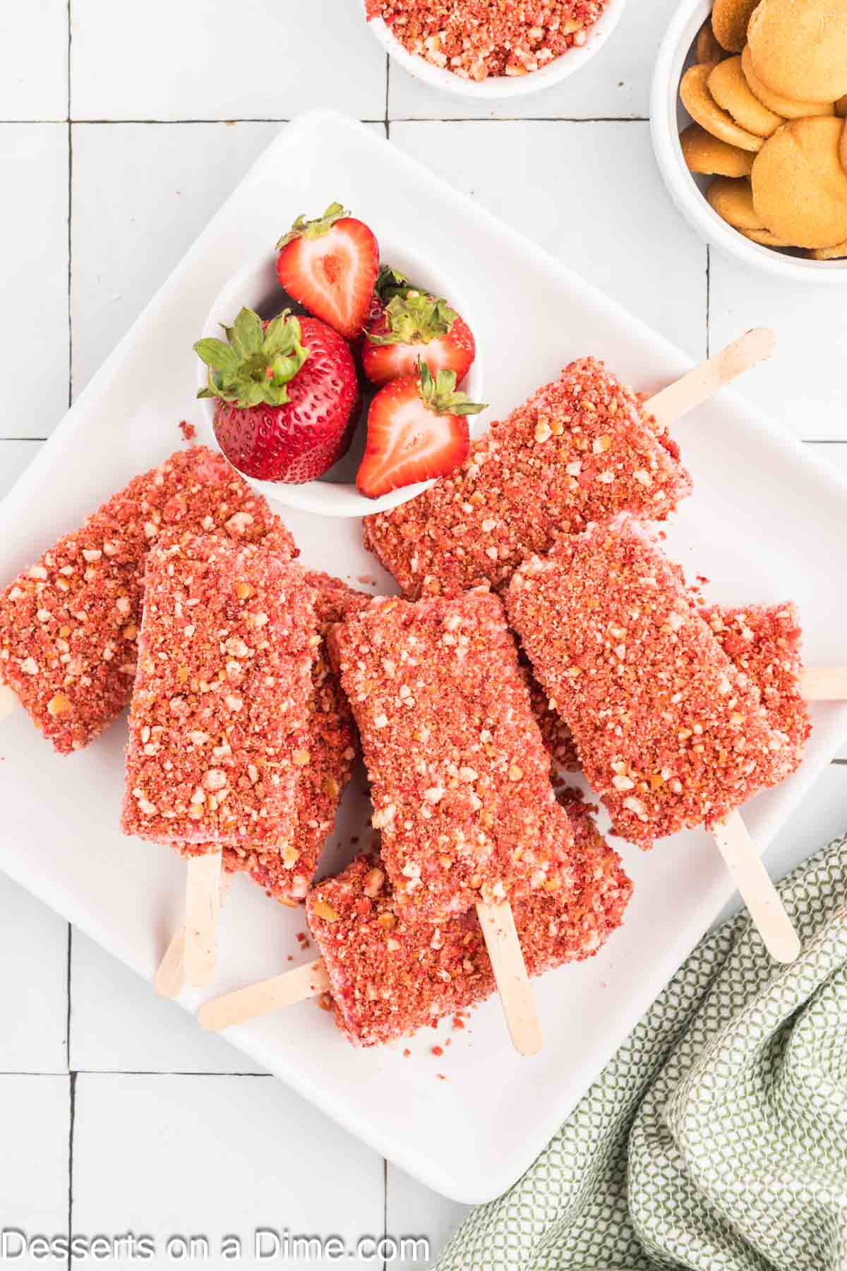 Strawberry Shortcake Popsicles - Desserts on a Dime