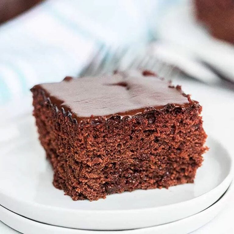 Chocolate Depression Cake - Desserts on a Dime