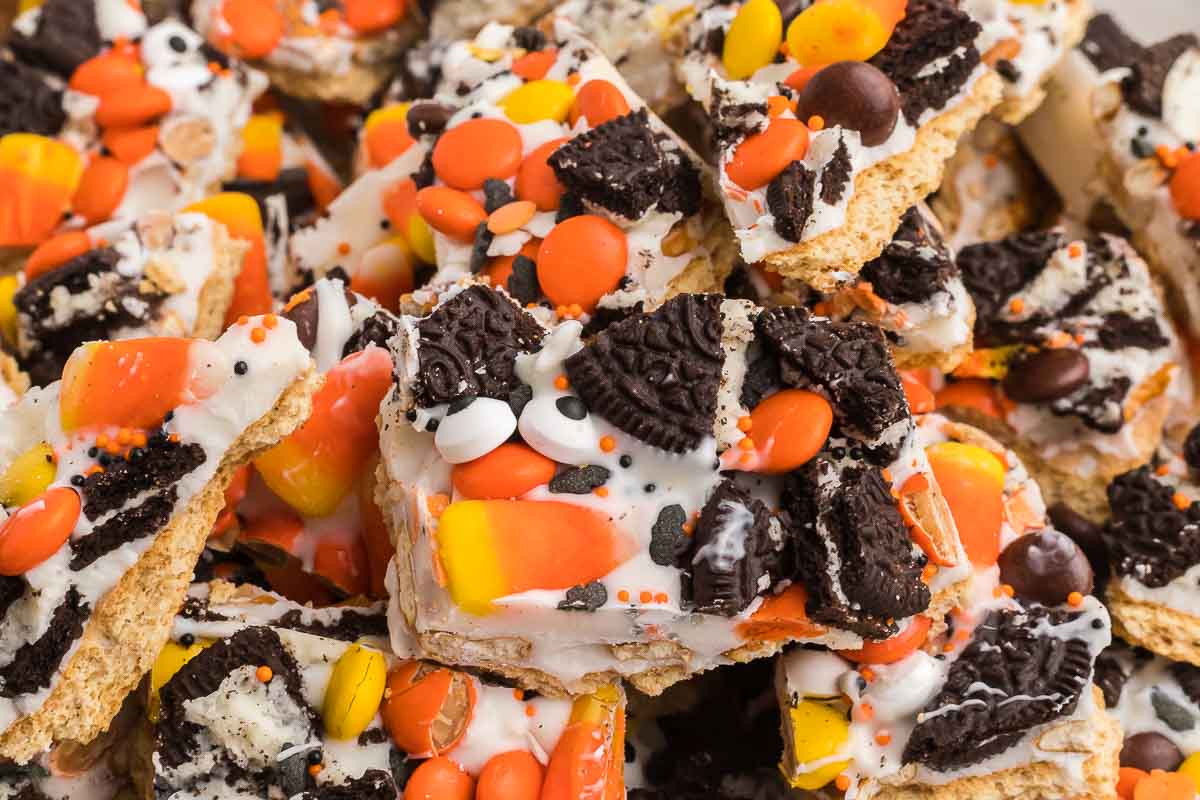 Halloween Bark - Festive Halloween Bark Recipe