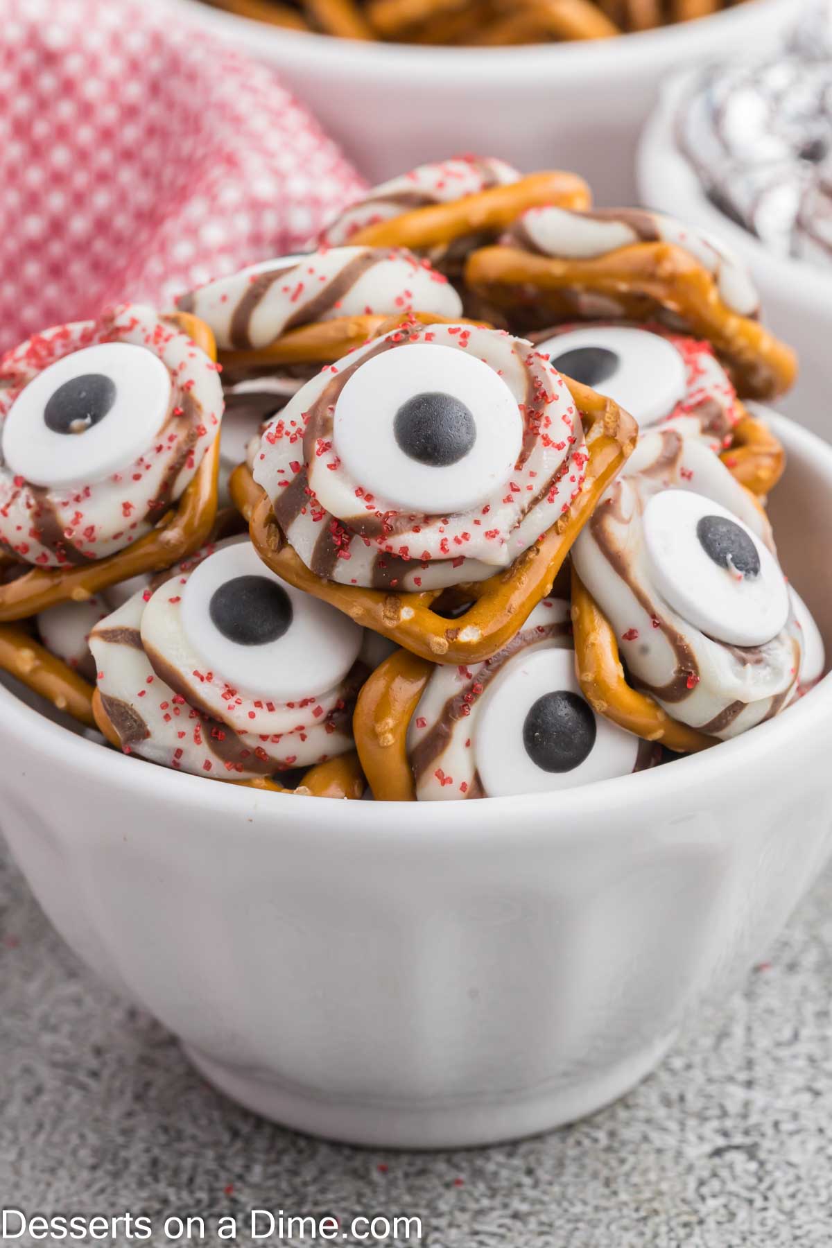 Monster Eyeballs - Desserts on a Dime