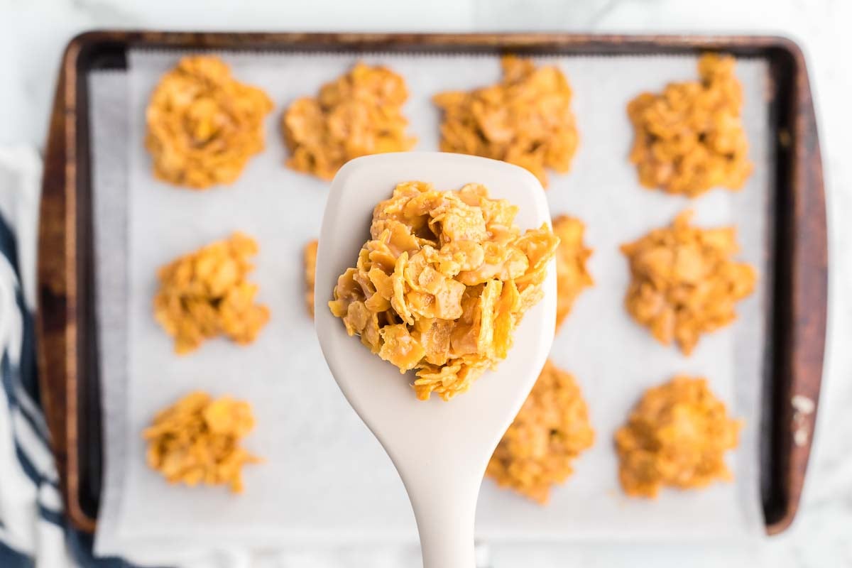 Cornflake Cookies - Desserts on a Dime