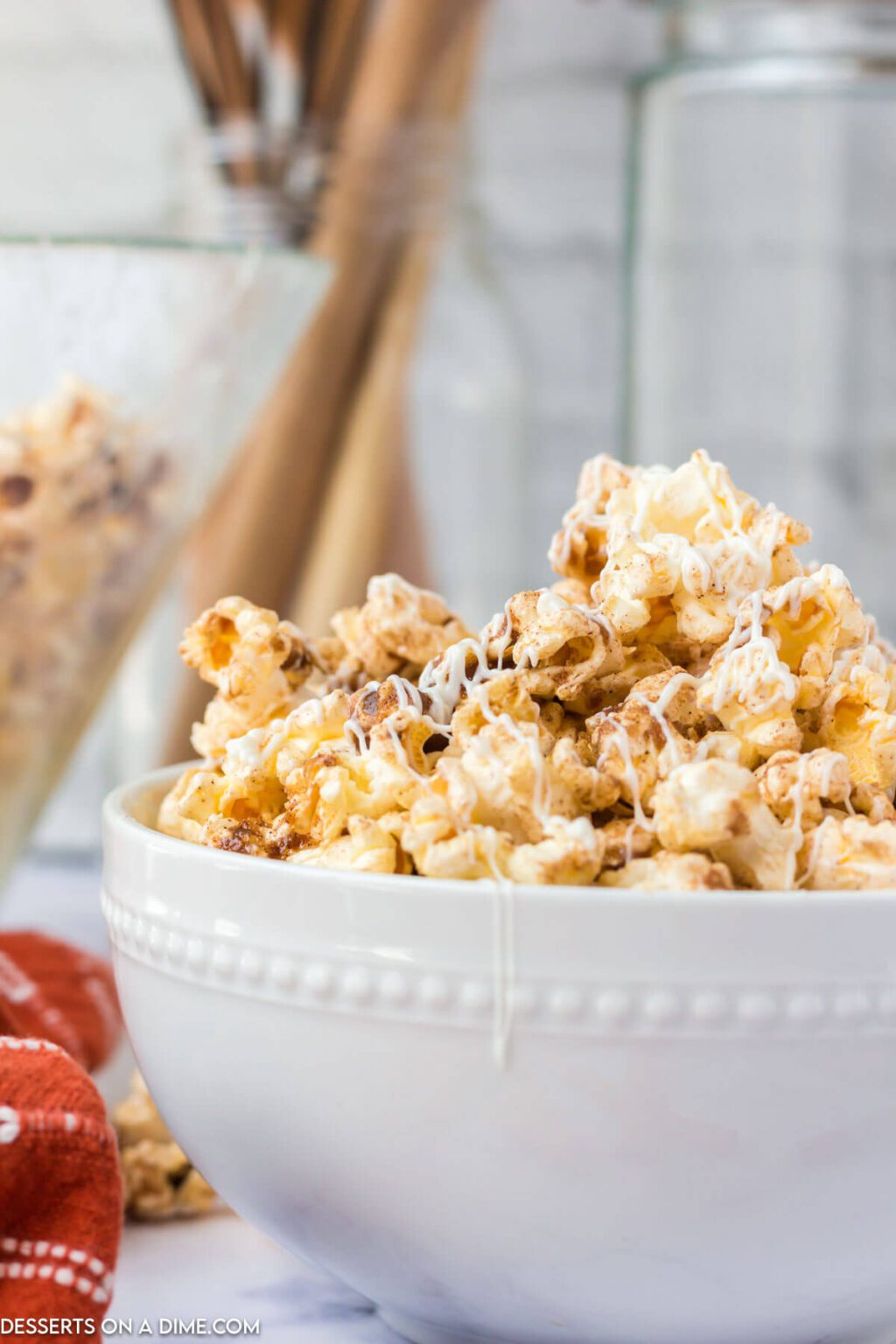 Cinnamon Roll Popcorn - Desserts on a Dime