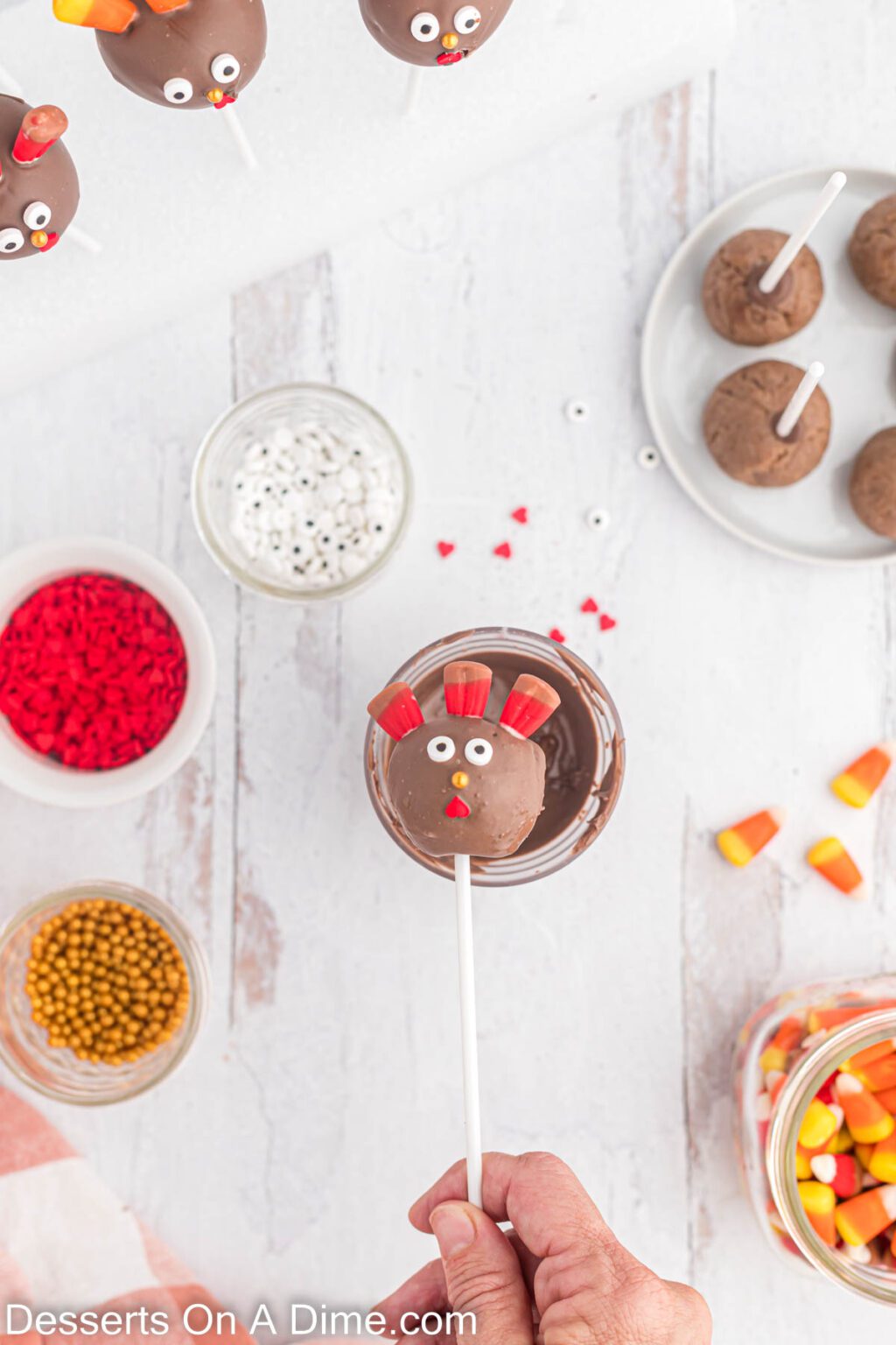 Thanksgiving Cake Pops Recipe - Desserts on a Dime