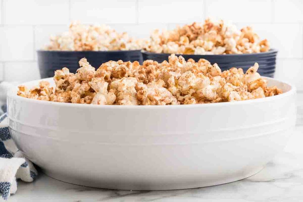 Cinnamon Toast Crunch Popcorn - Desserts On A Dime