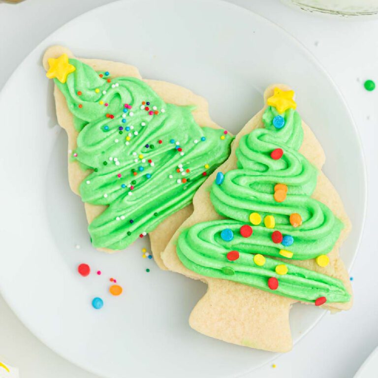 Christmas Tree Sugar Cookies - Desserts on a Dime