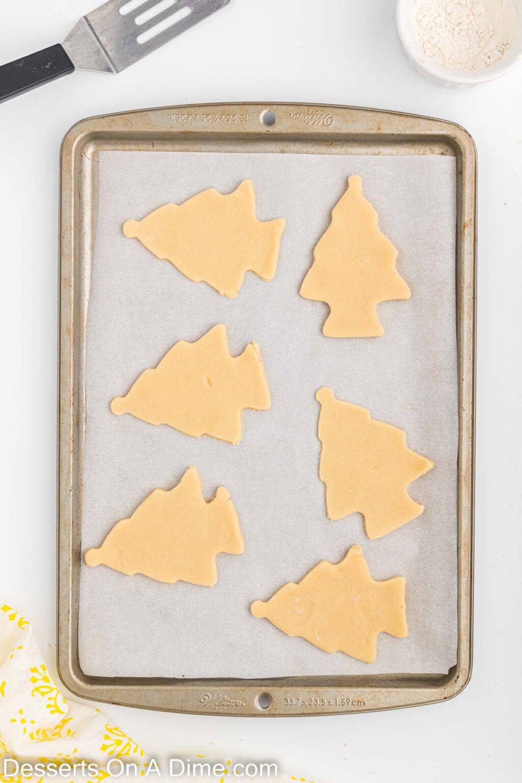 Christmas Tree Sugar Cookies - Desserts on a Dime