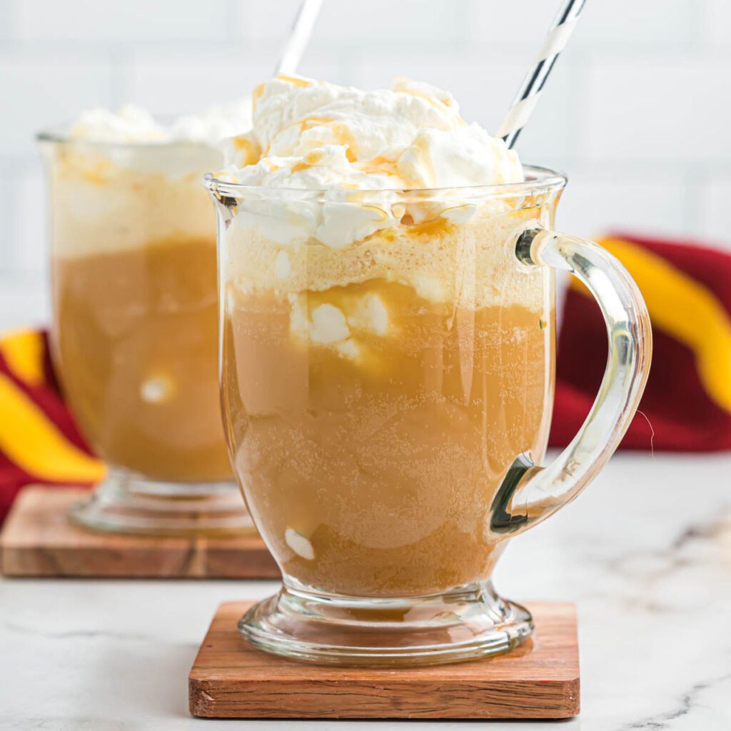 Harry Potter Butterbeer - Desserts on a Dime