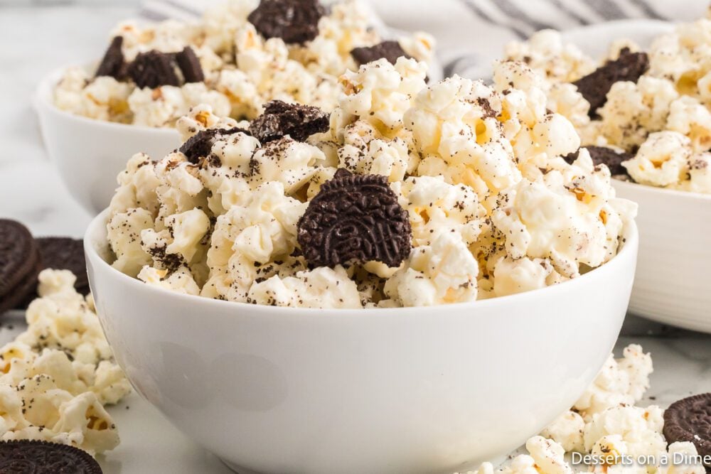 Oreo Popcorn - Easy recipe with 4 ingredients