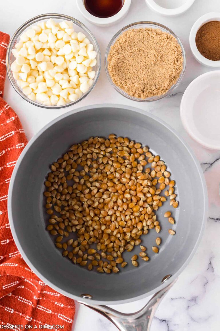 Cinnamon Roll Popcorn - Desserts on a Dime