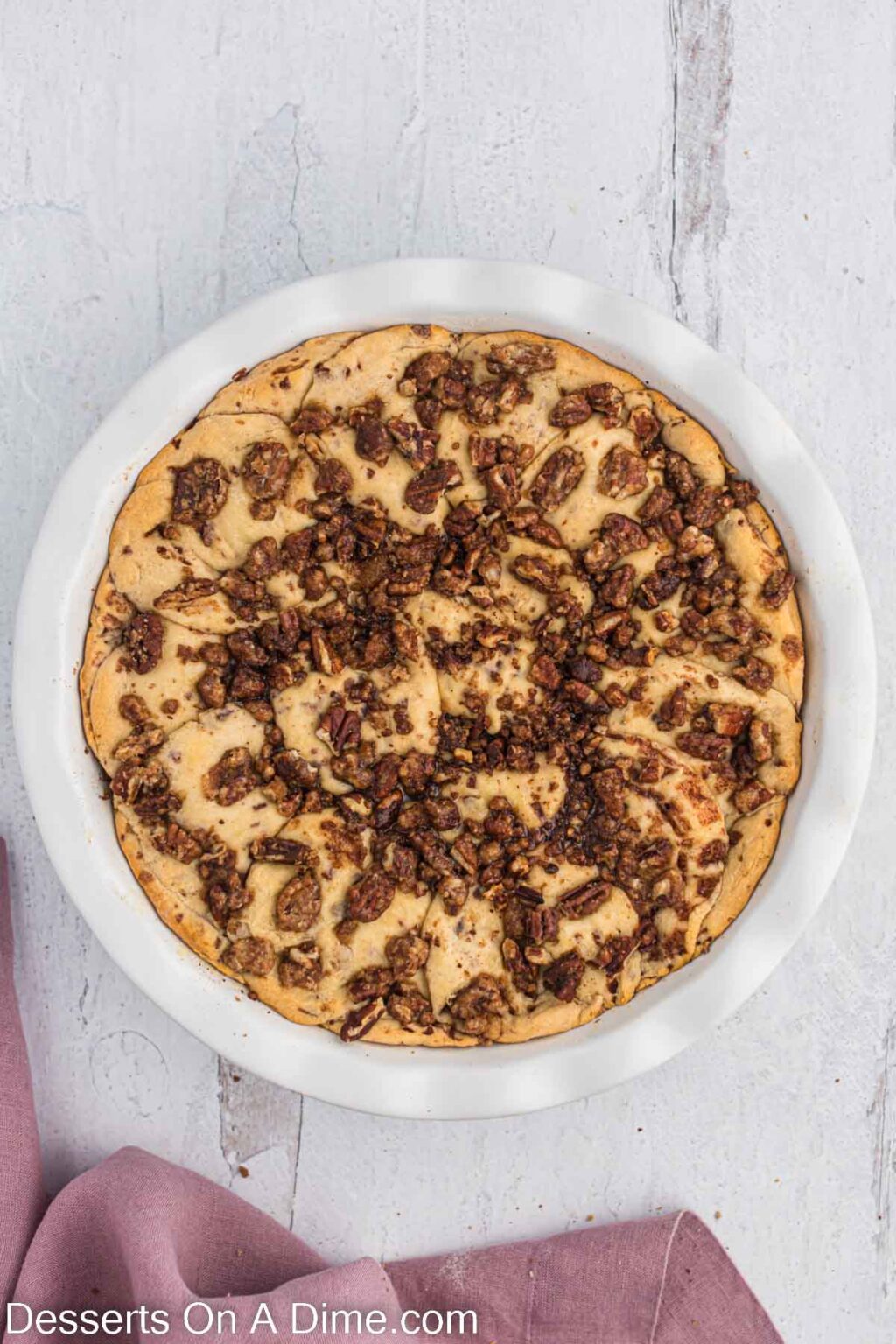 Cinnamon Roll Pie Recipe - Desserts on a Dime