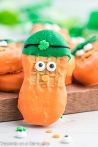 Leprechaun Cookies - Desserts on a Dime