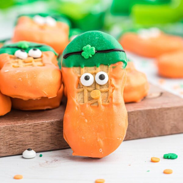 Leprechaun Cookies - Desserts on a Dime
