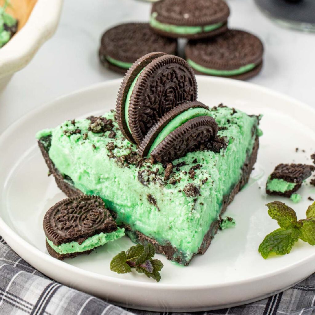 No Bake Oreo Desserts - Desserts On A Dime