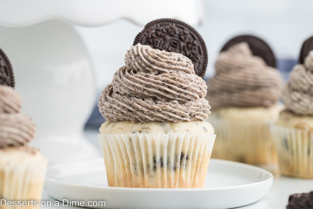 Oreo Cupcakes - Easy Oreo cupcakes recipe