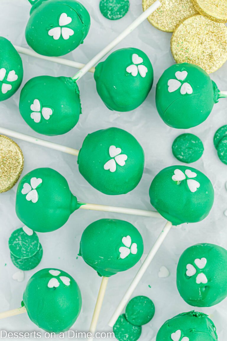 Shamrock Cake Pops Recipe - Desserts On A Dime