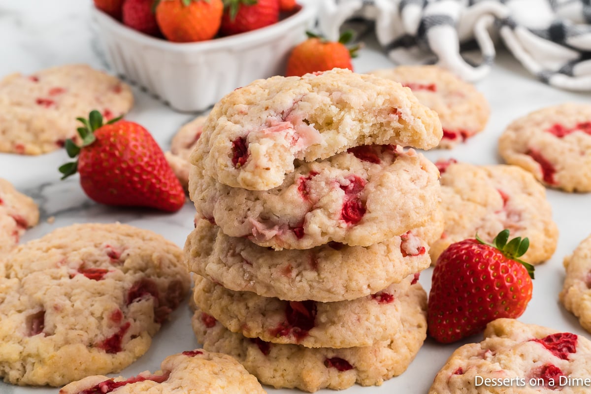 Strawberry Shortcake Cookies - Desserts on a Dime