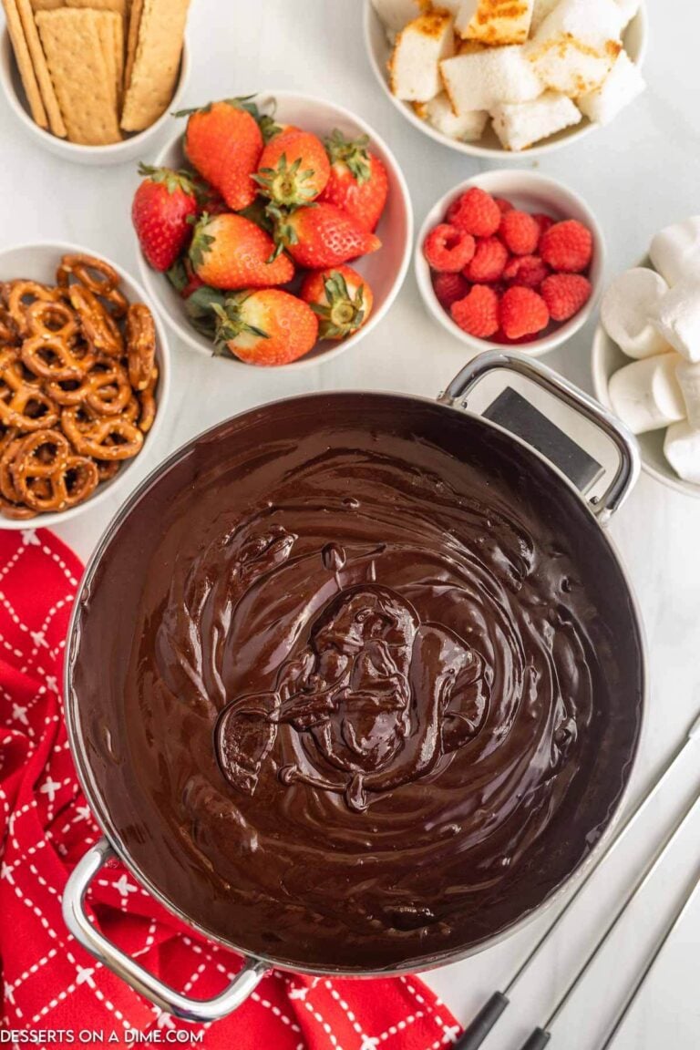 Chocolate Fondue Recipe - Desserts on a Dime