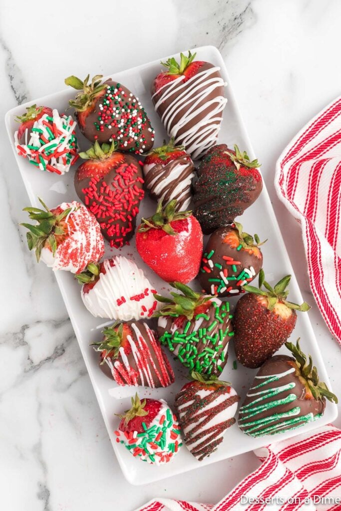 Christmas Chocolate Covered Strawberries - Ready In Minutes
