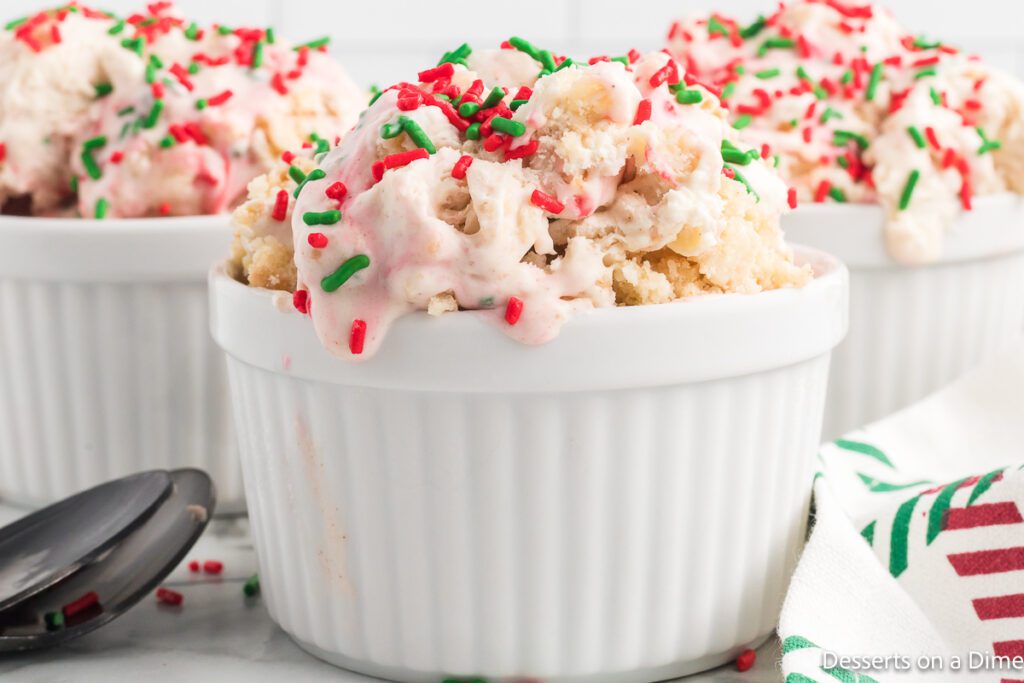 Christmas Ice Cream - Desserts on a Dime