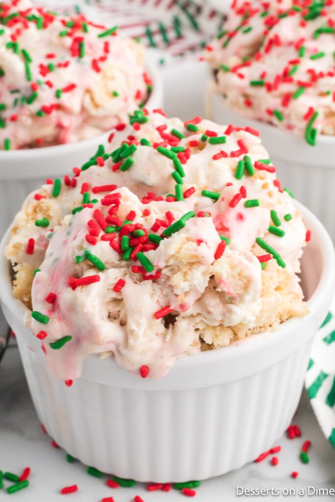 Easy Christmas Ice Cream Sundae