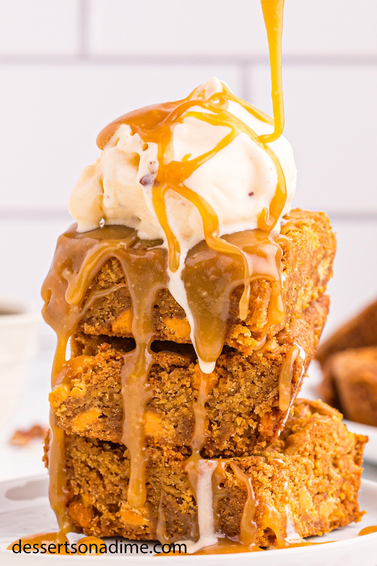 Maple Butter Blondie - Applebees Maple Butter Blondie