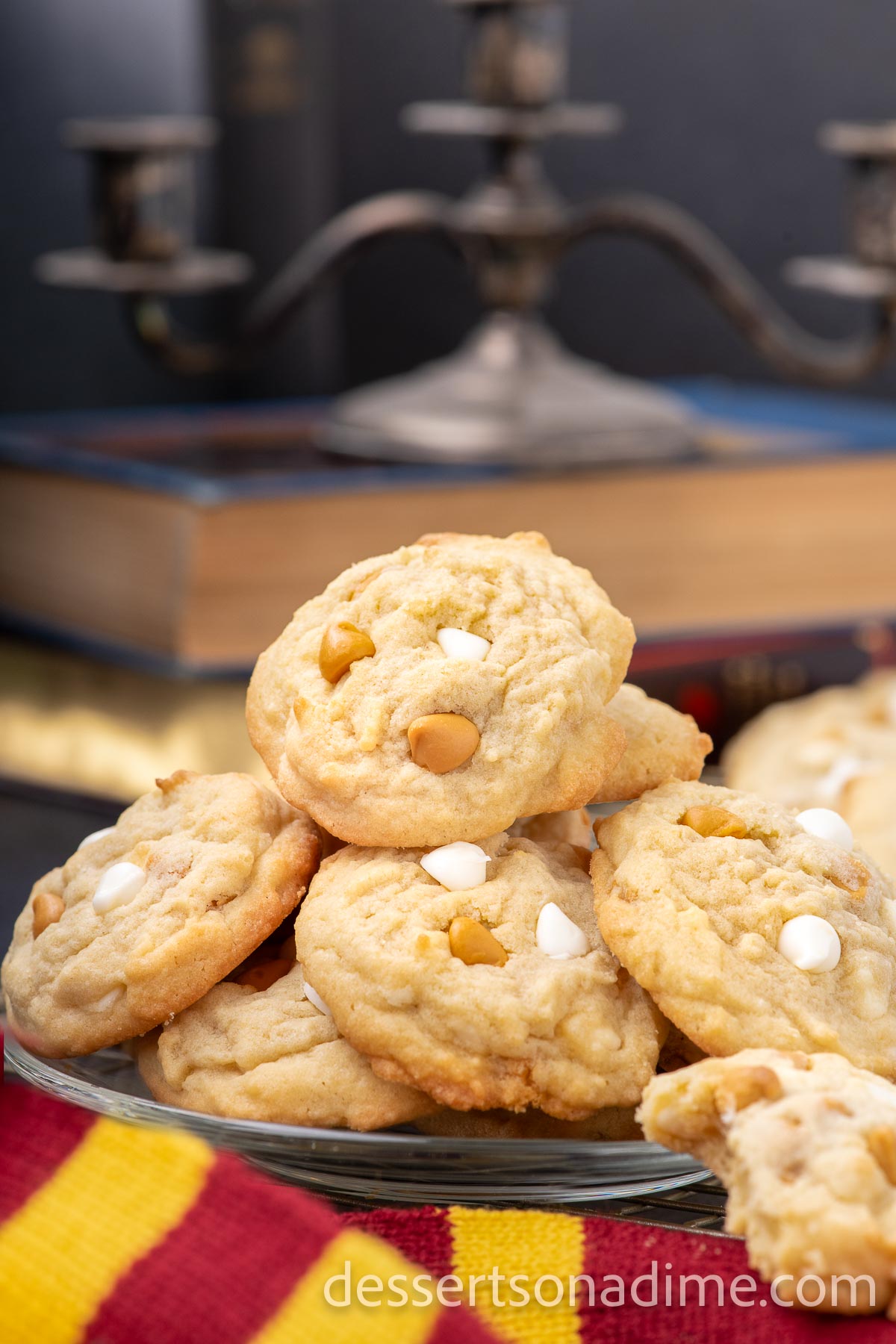 Harry Potter Butterbeer Cookies - Desserts on a Dime