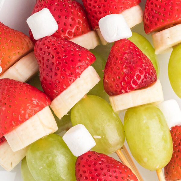 Grinch Fruit Kabobs, Easy and Adorable