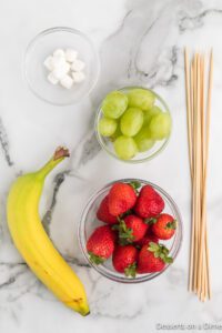 Grinch Fruit Kabobs, Easy and Adorable
