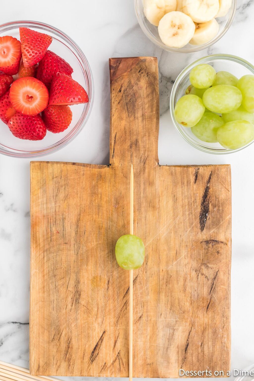 Grinch Fruit Kabobs, Easy and Adorable