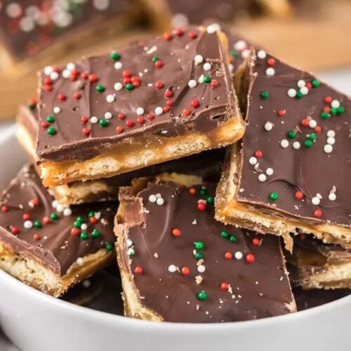 Ritz Cracker Toffee - Desserts on a Dime