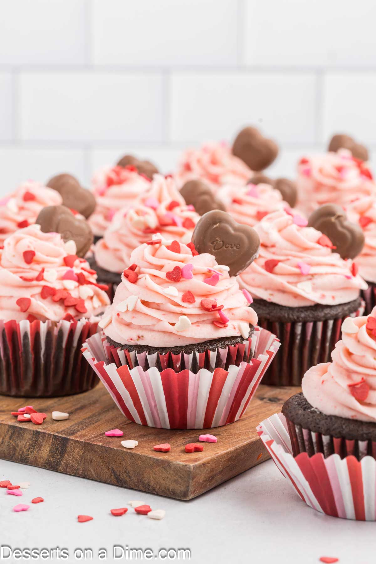 Valentine's Day Cupcakes - Desserts on a Dime