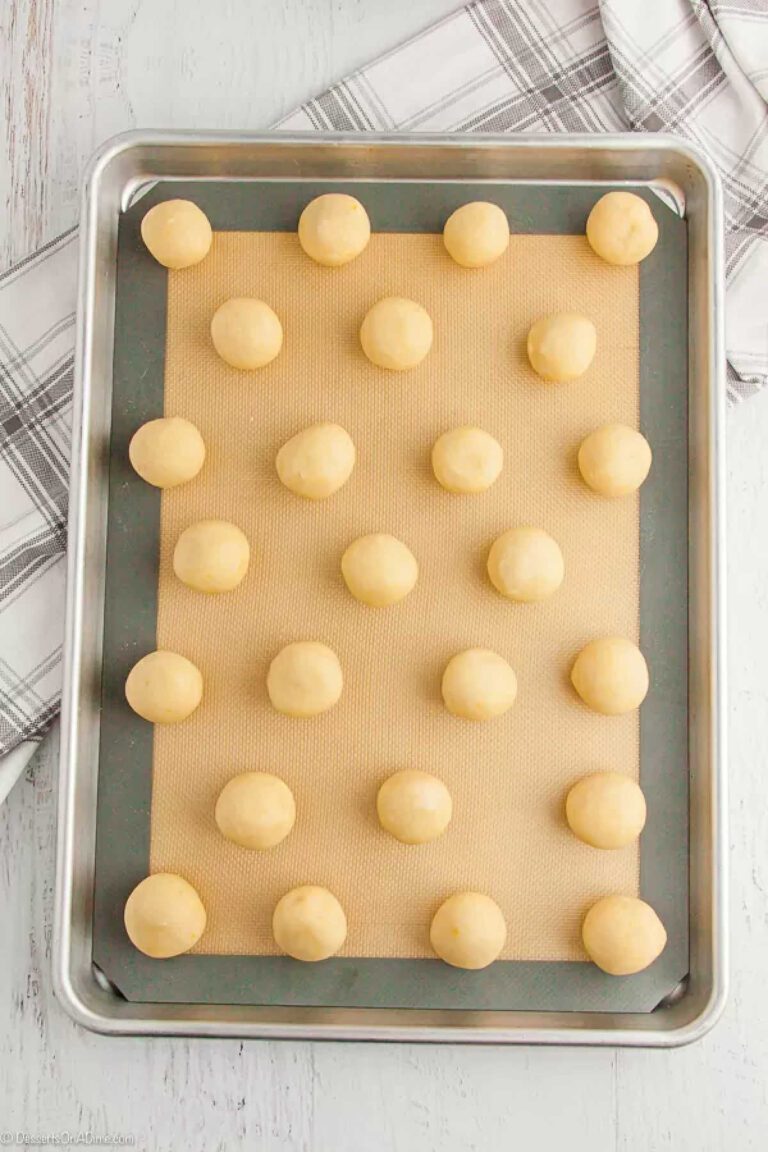 Italian cookies recipe - Easy Italian wedding cookies