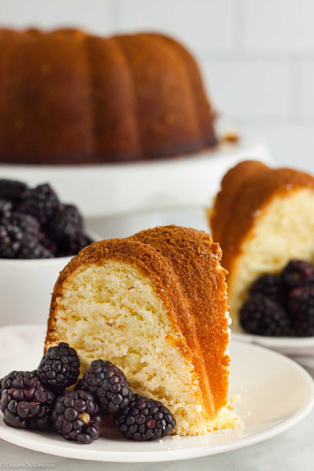 Easy Pound Cake Recipe - Desserts on a Dime