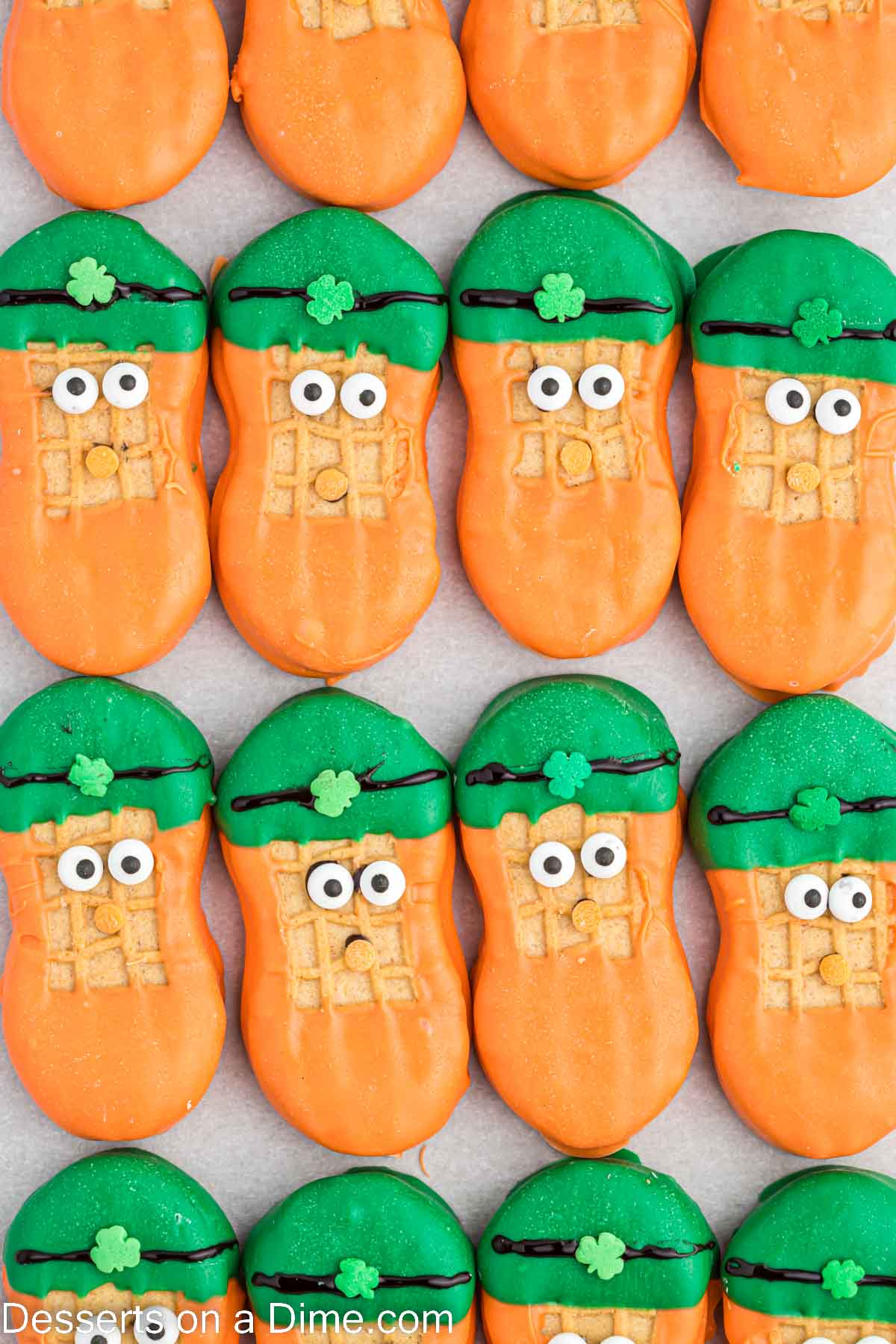 Leprechaun Cookies - Desserts on a Dime