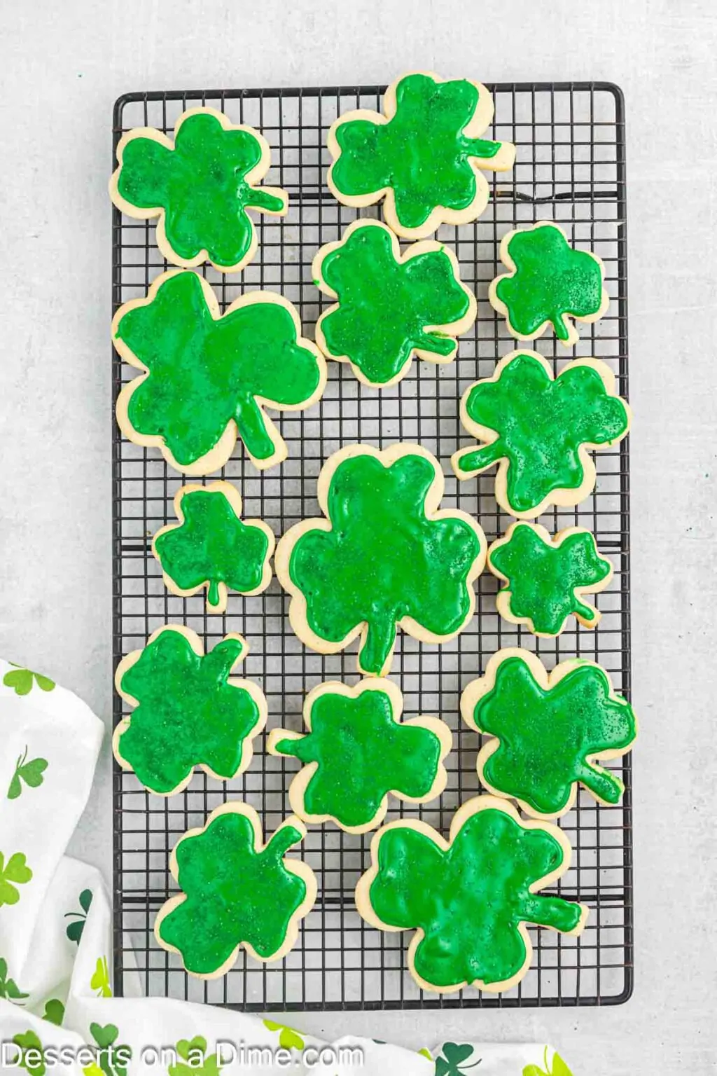Shamrock Cookies - Desserts on a Dime