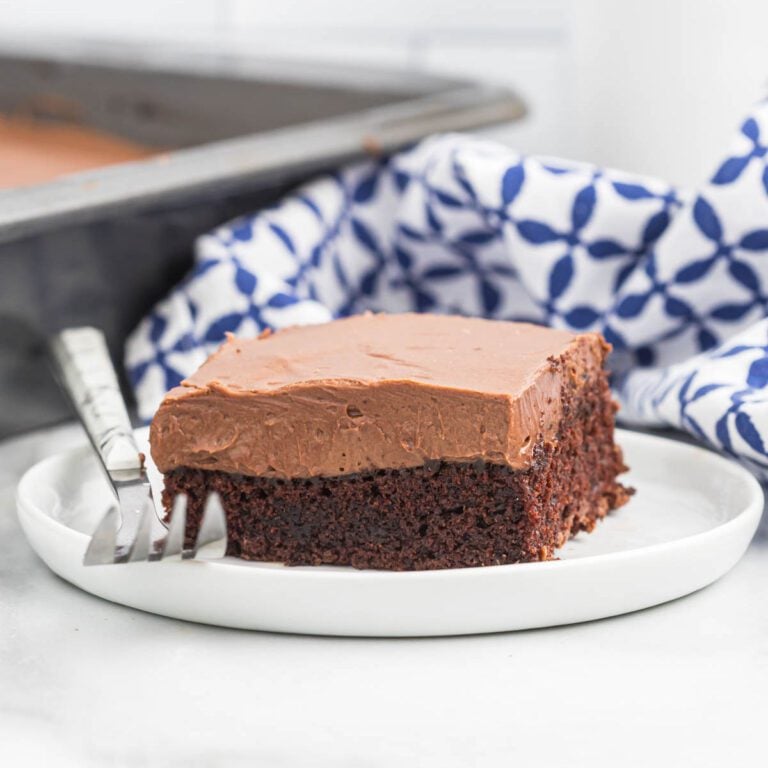 Chocolate Mayonnaise Cake - Desserts on a Dime