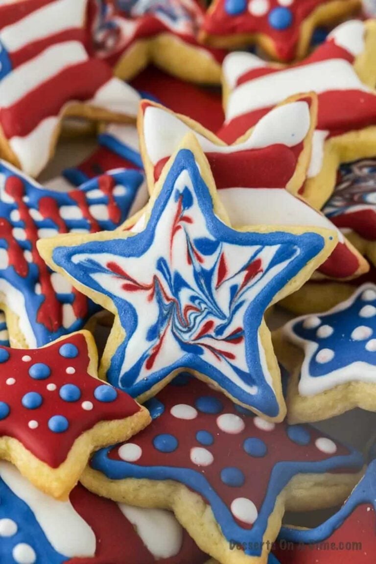 4th of July Sugar Cookies - Desserts on a Dime