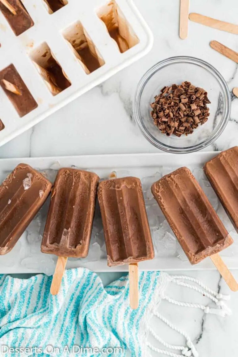Easy Chocolate Popsicle Recipe - Desserts on a Dime