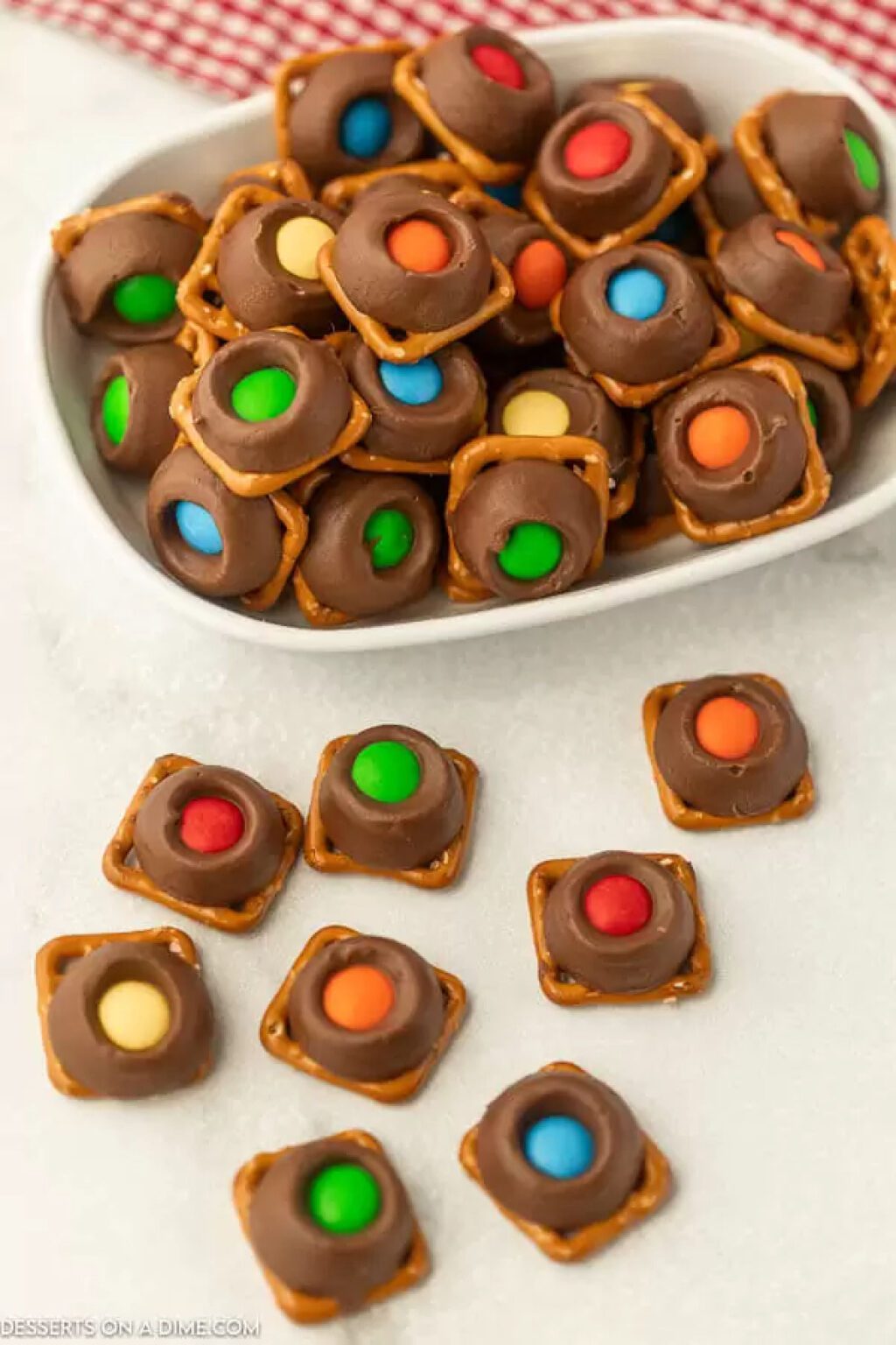 Rolo Pretzel Bites - Desserts on a Dime