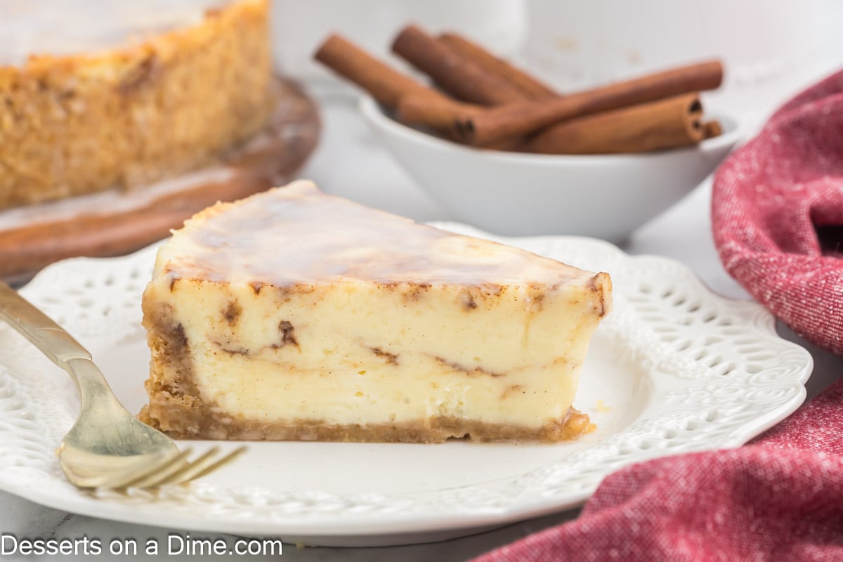 Honey Bun Cheesecake - Desserts on a Dime