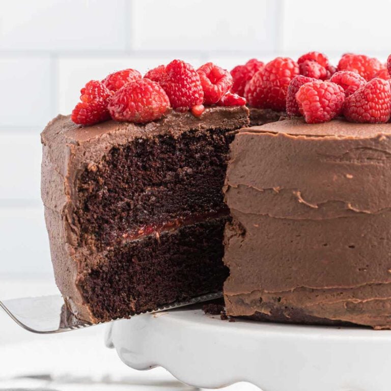 Guinness Chocolate Cake - Desserts on a Dime