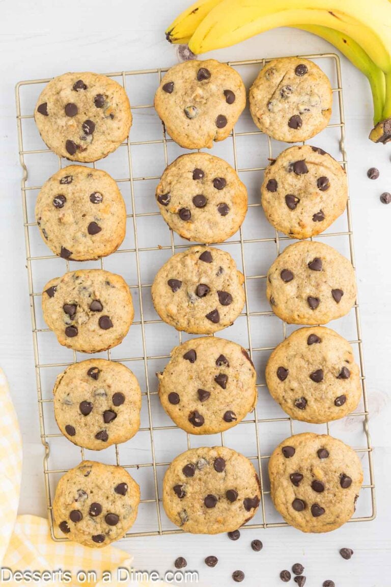 Banana Cookies - Desserts on a Dime