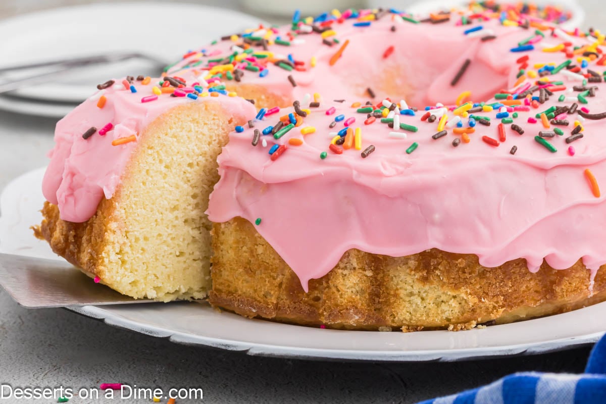 Donut Cake Recipe - Desserts on a Dime
