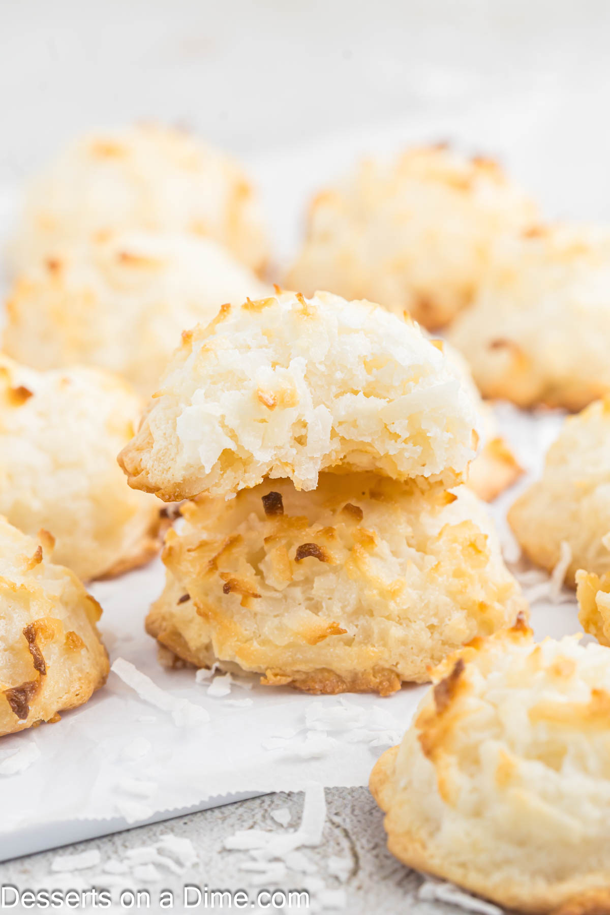 Macaroon Cookies - Desserts on a Dime